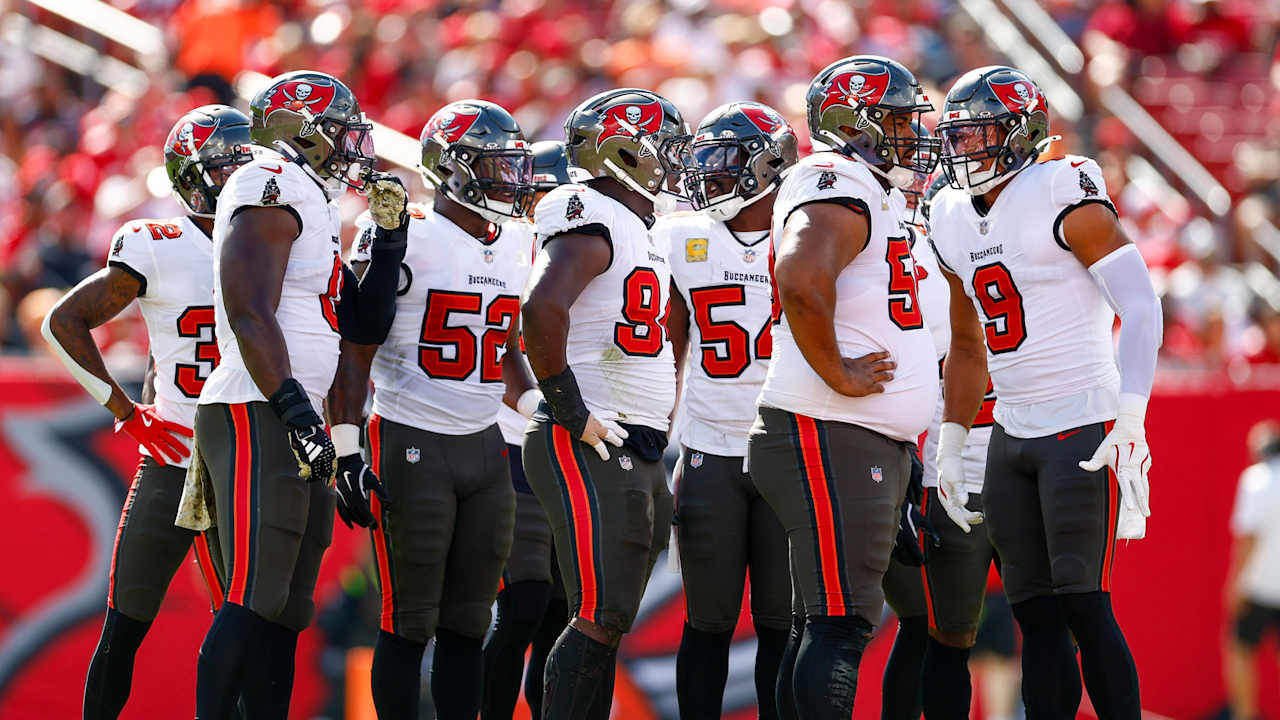 Photos From 49ers vs. Bucs | Week 10 2024
