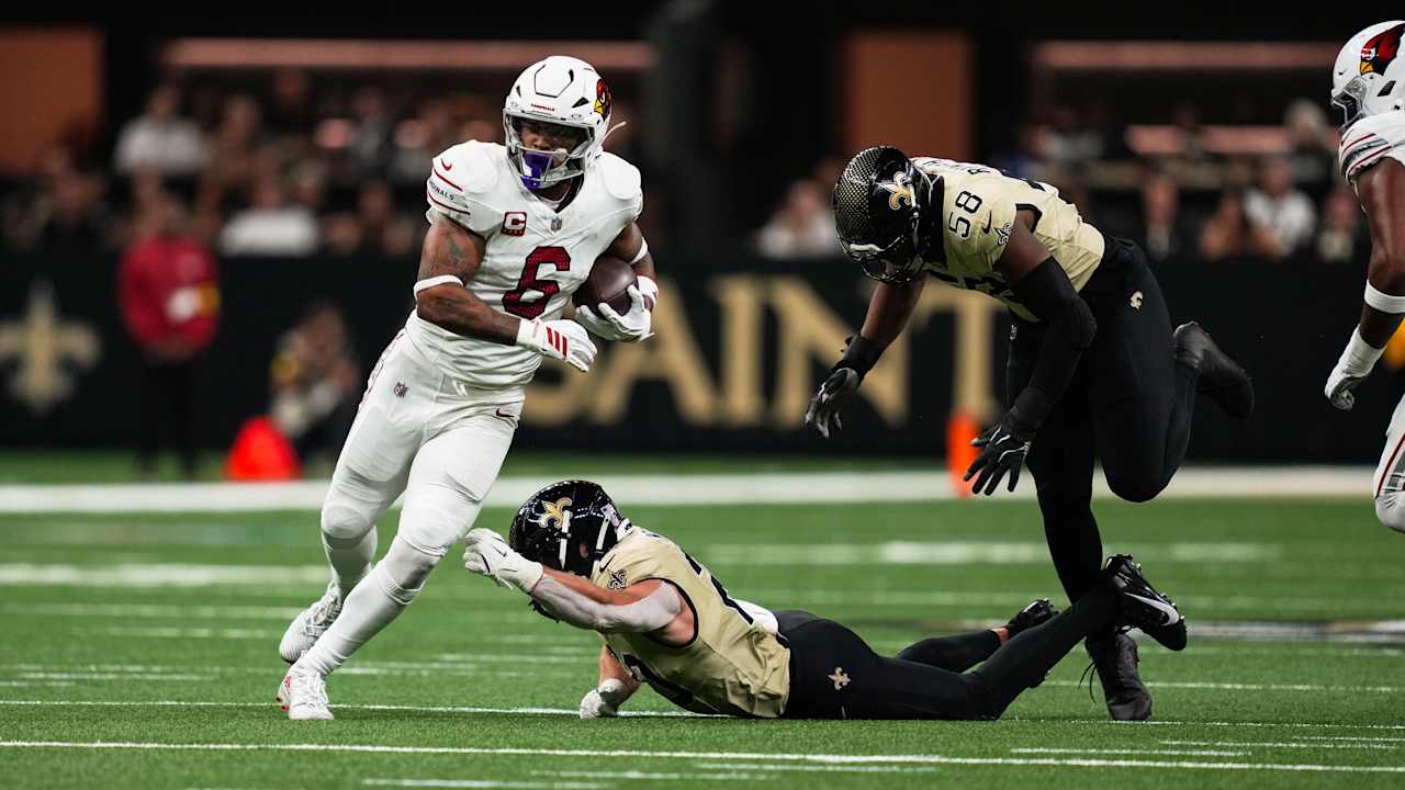 HIGHLIGHT: James Conner Takes It Up The Middle for 12-Yard Gain