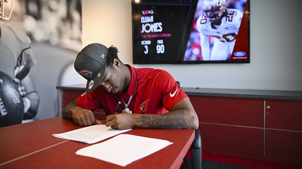 Cardinals sign third-round pick CB Elijah Jones to first NFL contract