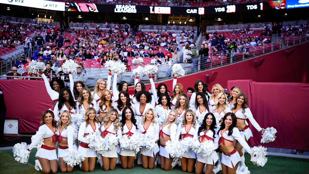 PHOTOS: Cardinals Cheerleaders At The Patriots Game