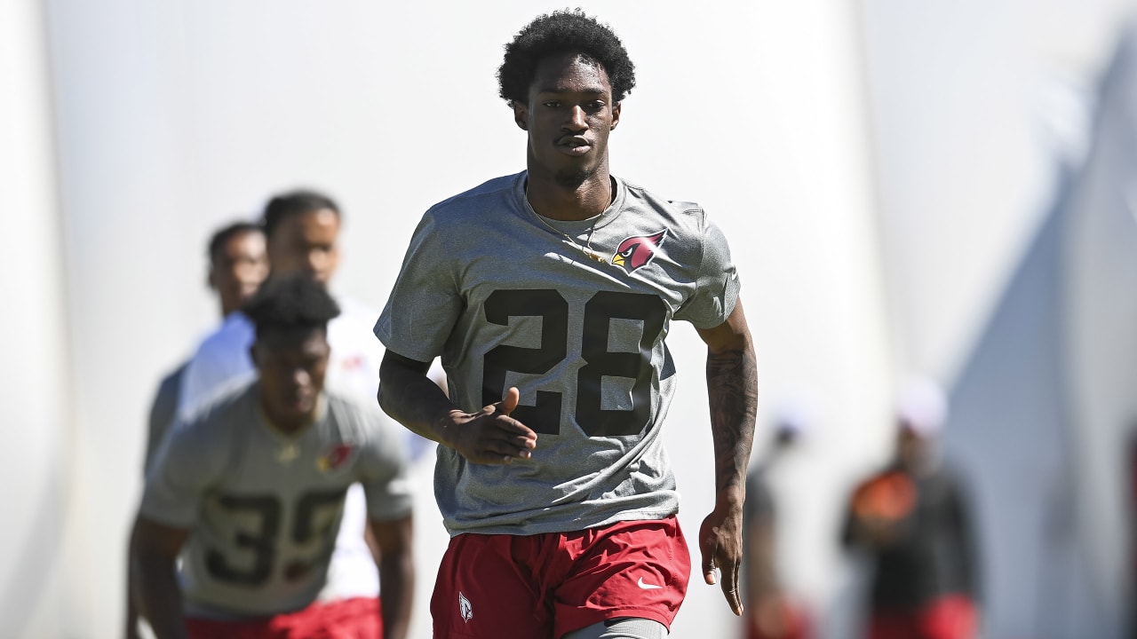 Elijah Jones Paving Path to Prove He Earned It