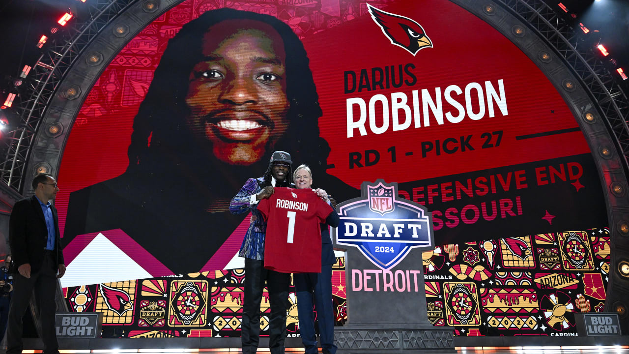 Cardinals take defensive lineman Darius Robinson out of Missouri with ...