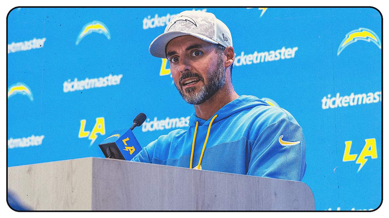 Press Conference: Jesse Minter on the Defenses Performance Against the ...