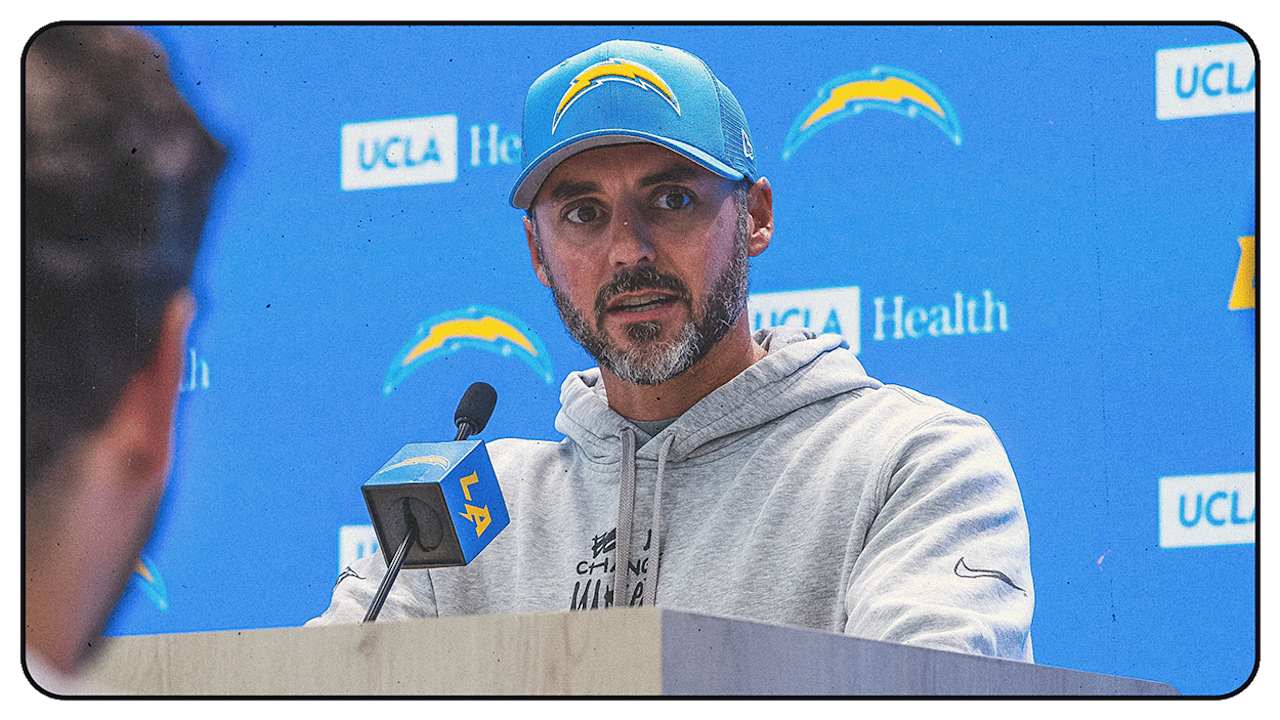 Press Conference: Jesse Minter on Matchup vs. Jaxson Dart & Giants