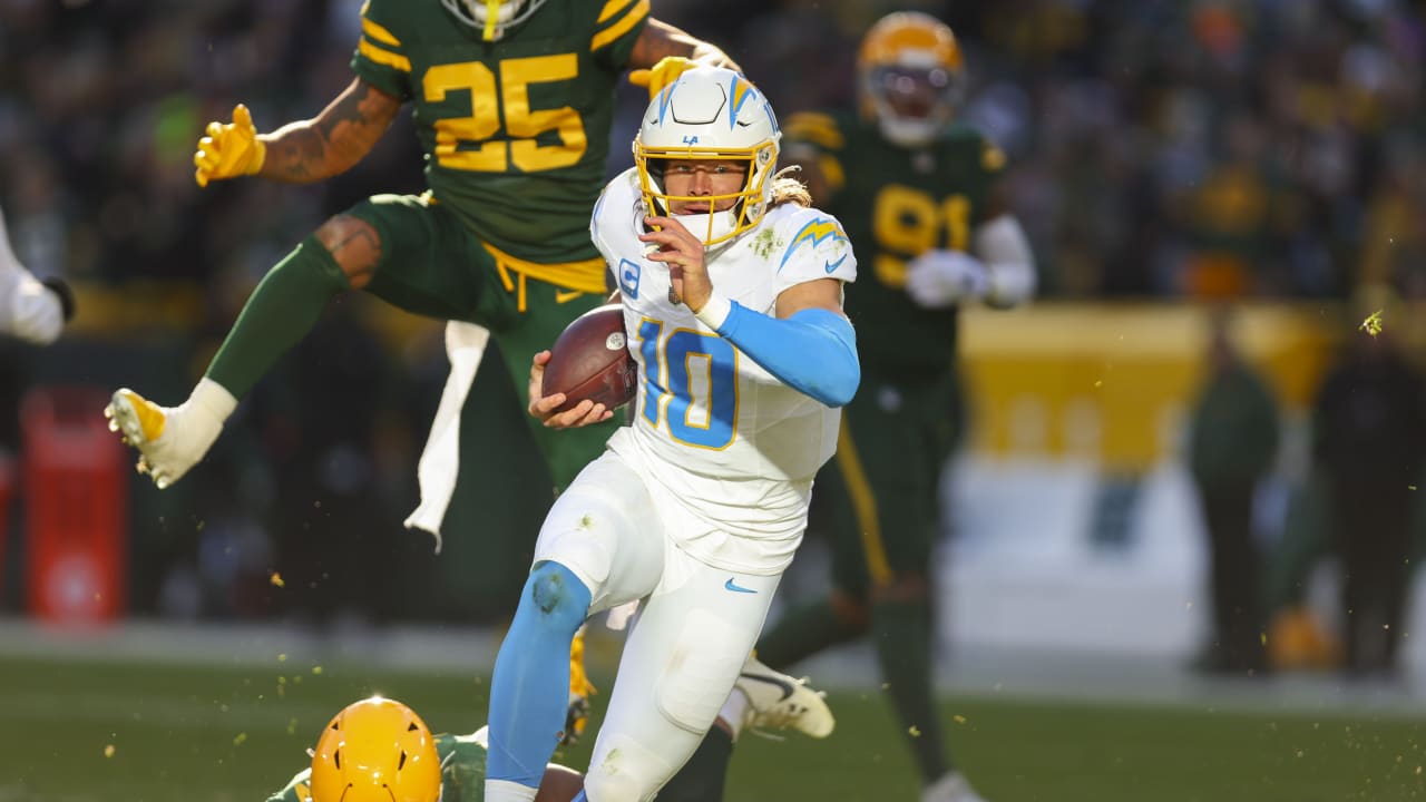 Justin Herbert Highlight: 28-Yard Run Marks QB's Longest Burst Since 2021