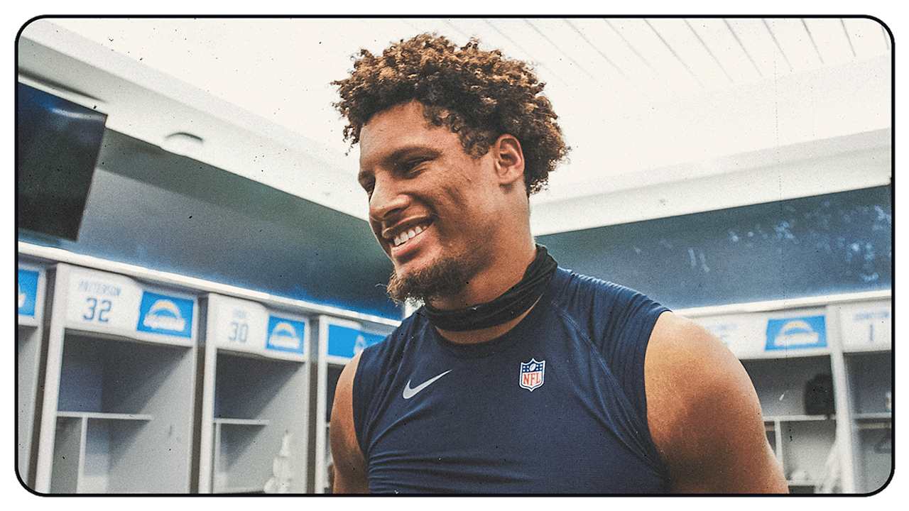 Media Availability: Oronde Gadsden II: "Being Able to Block Helps the Team"