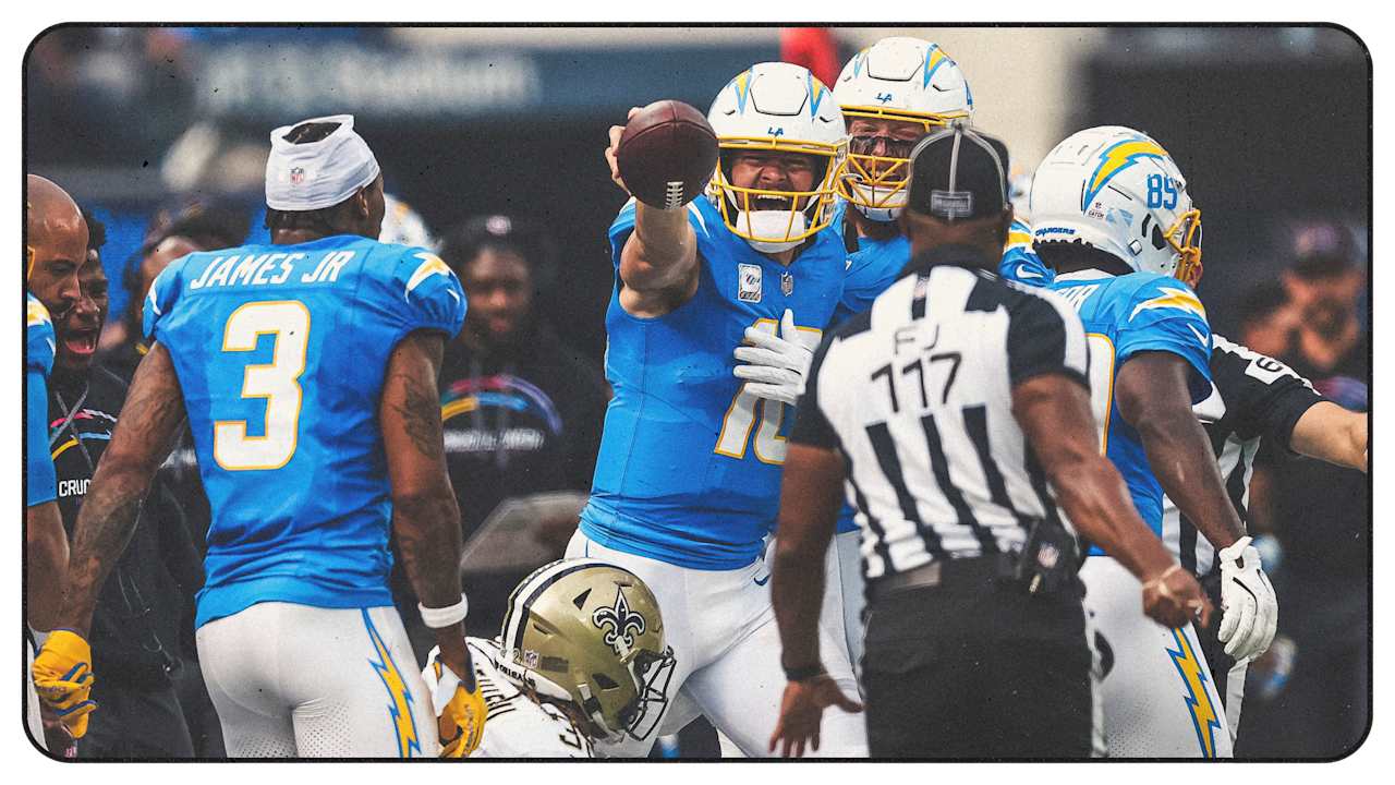 Justin Herbert Highlight: 38-yard run