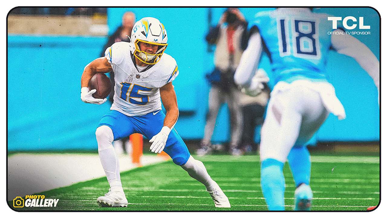 Photos: Titans vs. Chargers Game Action