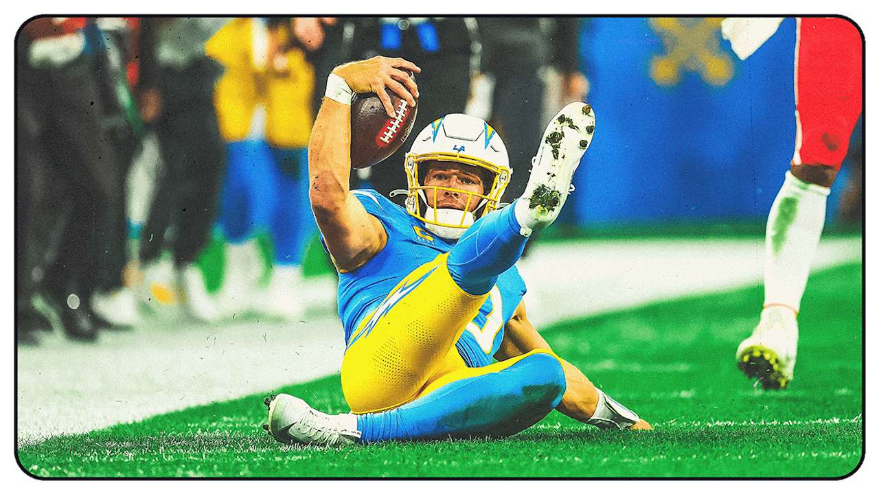 Justin Herbert Highlight: 19-yard Run