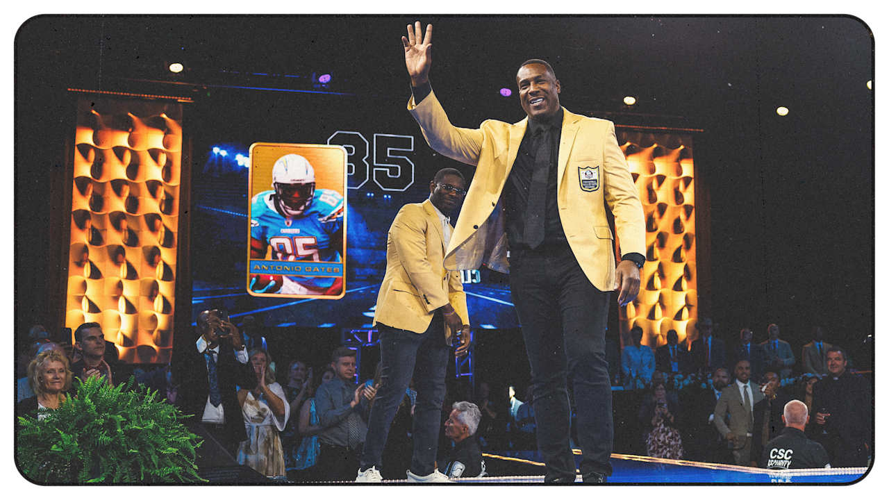 Antonio Gates Gets Gold Jacket Ahead of Hall of Fame Induction