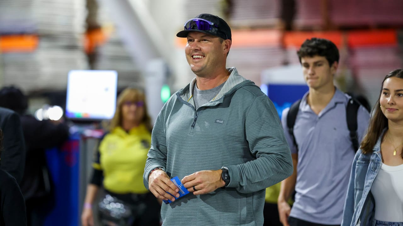 Philip Rivers Makes 1st Visit to SoFi Stadium in Honor of Antonio Gates