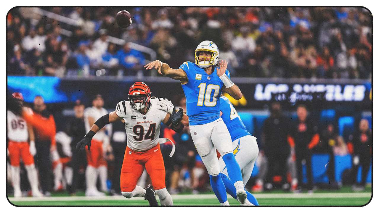 Justin Herbert Highlight: 26-yard Touchdown