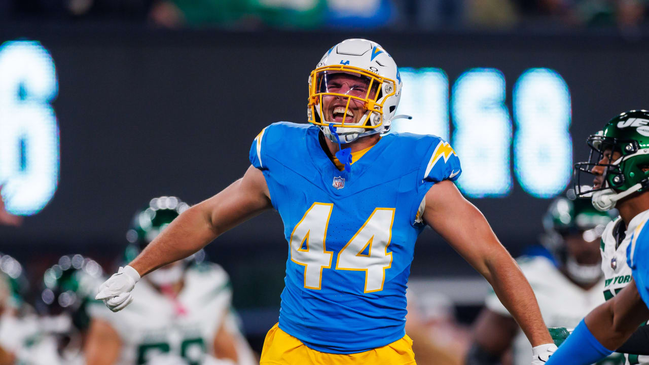 Best Photos of Chargers Free Agent Tanner Muse