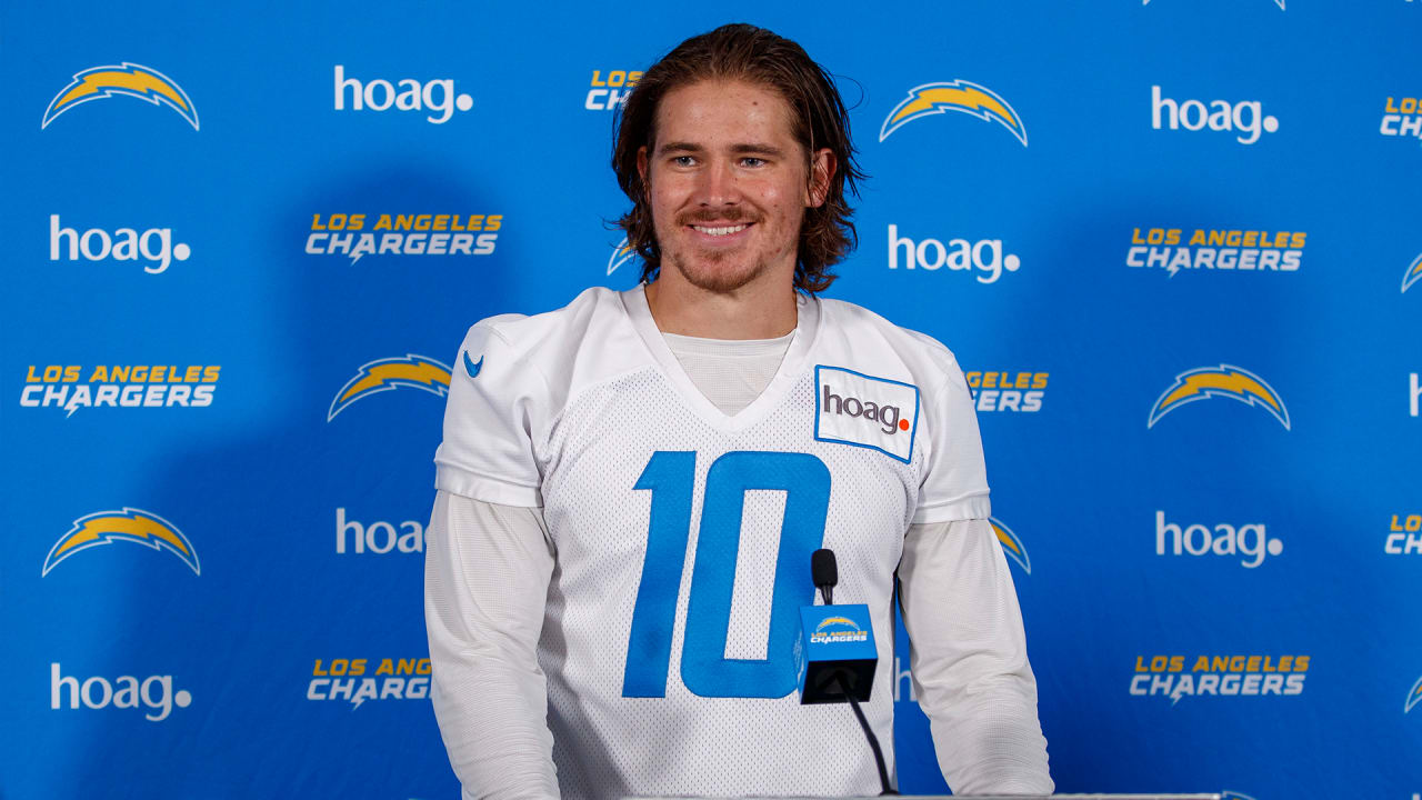 Press Conference: Justin Herbert on Playing at Lambeau Field and Taking ...