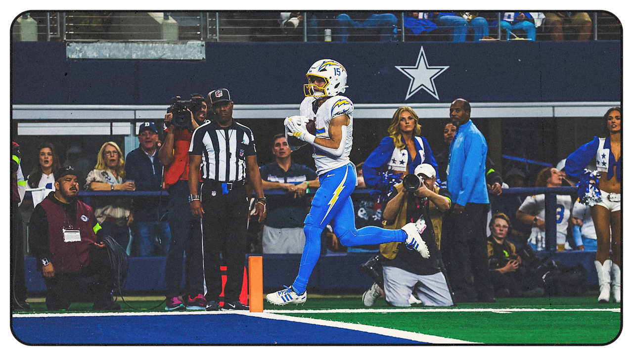 Justin Herbert Highlight: Pass for 25-Yard TD