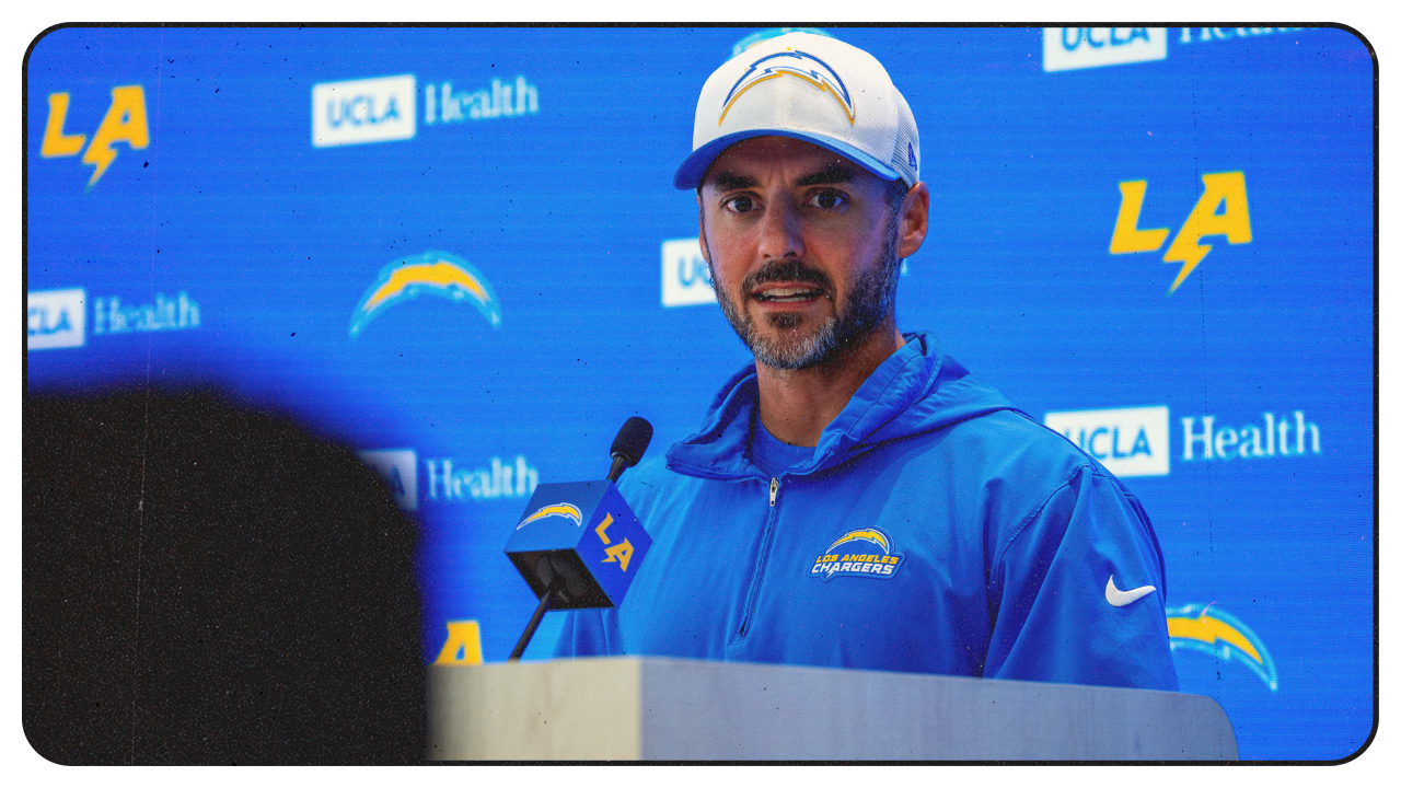 Press Conference: Jesse Minter on the Defense’s Preseason Performance