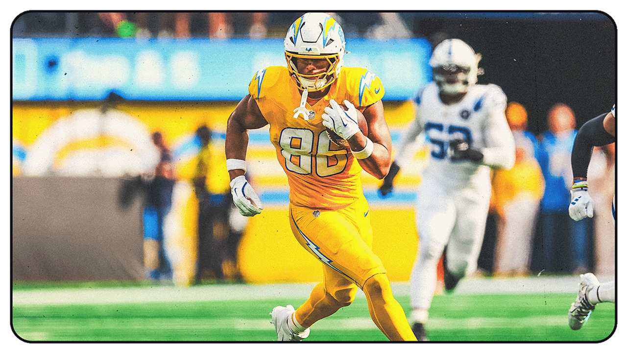 Oronde Gadsden Highlight: 53-yard Catch and Run