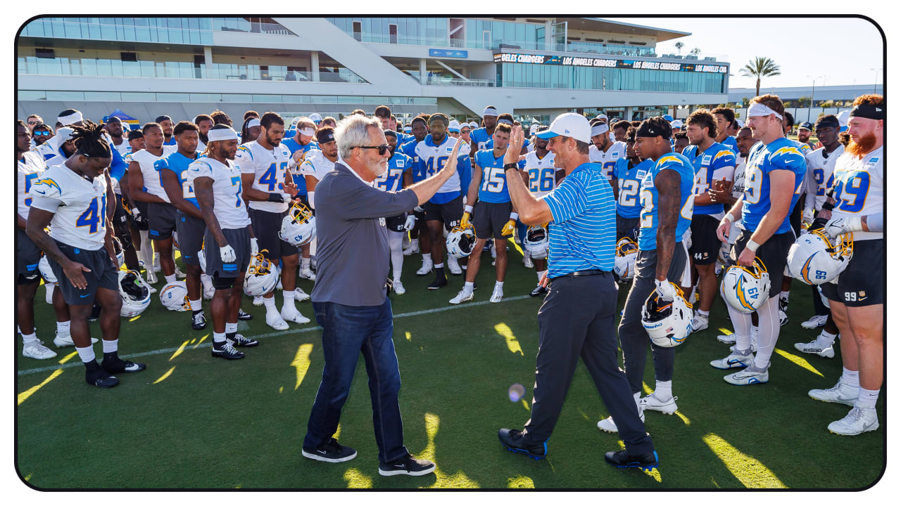 Photos: Chargers Wrap Up Week 4 of Camp