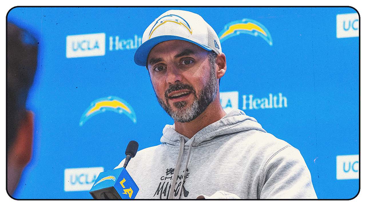 Press Conference: Jesse Minter on What He Sees Within the Steelers ...