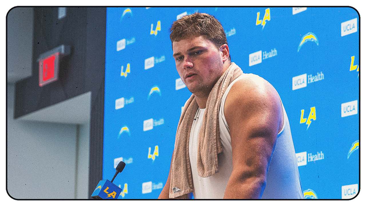 Press Conference: Joe Alt on the Offensive Line Room’s Mentality After ...