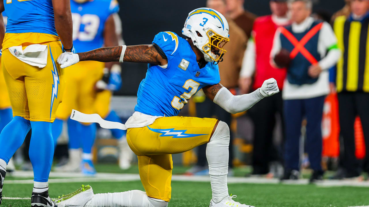 Derwin James Highlight: Derwin James' Hit-Stick Tackle on Breece Hall ...