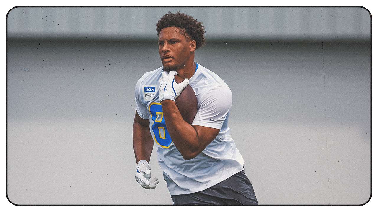 How Oronde Gadsden Has Impressed Teammates & Coaches Early in His ...