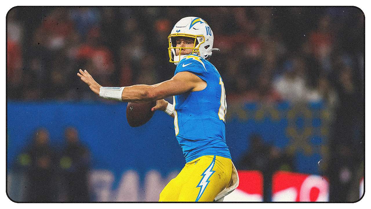 How Justin Herbert Impressed New Teammates With Stellar Week 1 ...