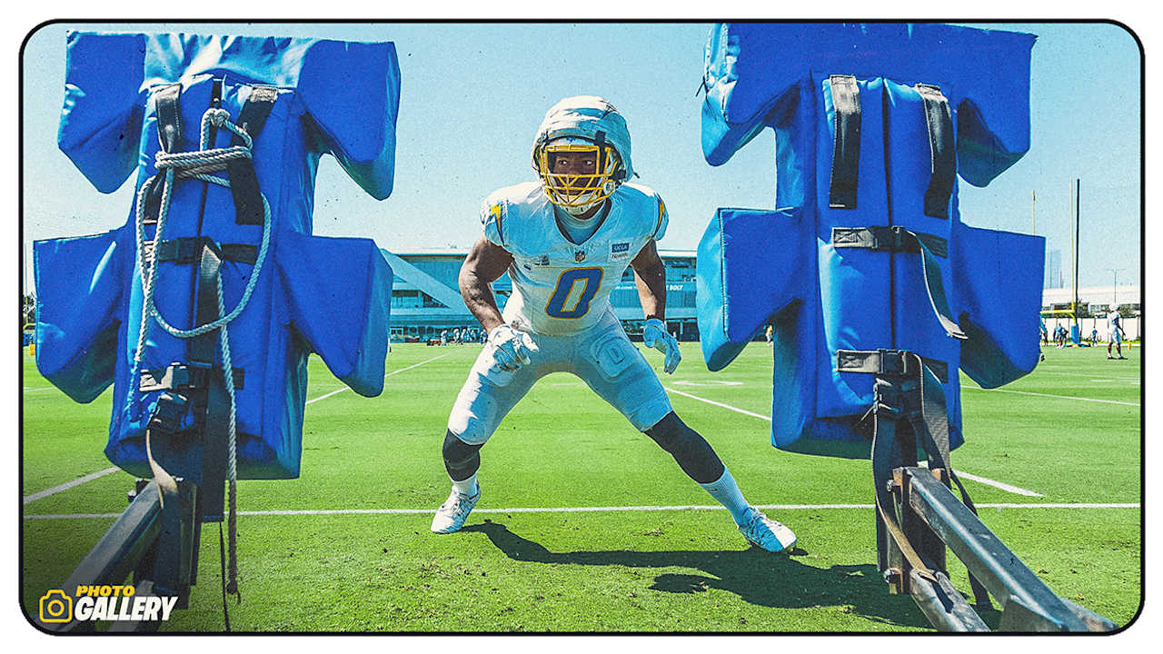 Photos: Chargers Prep for Commanders Matchup