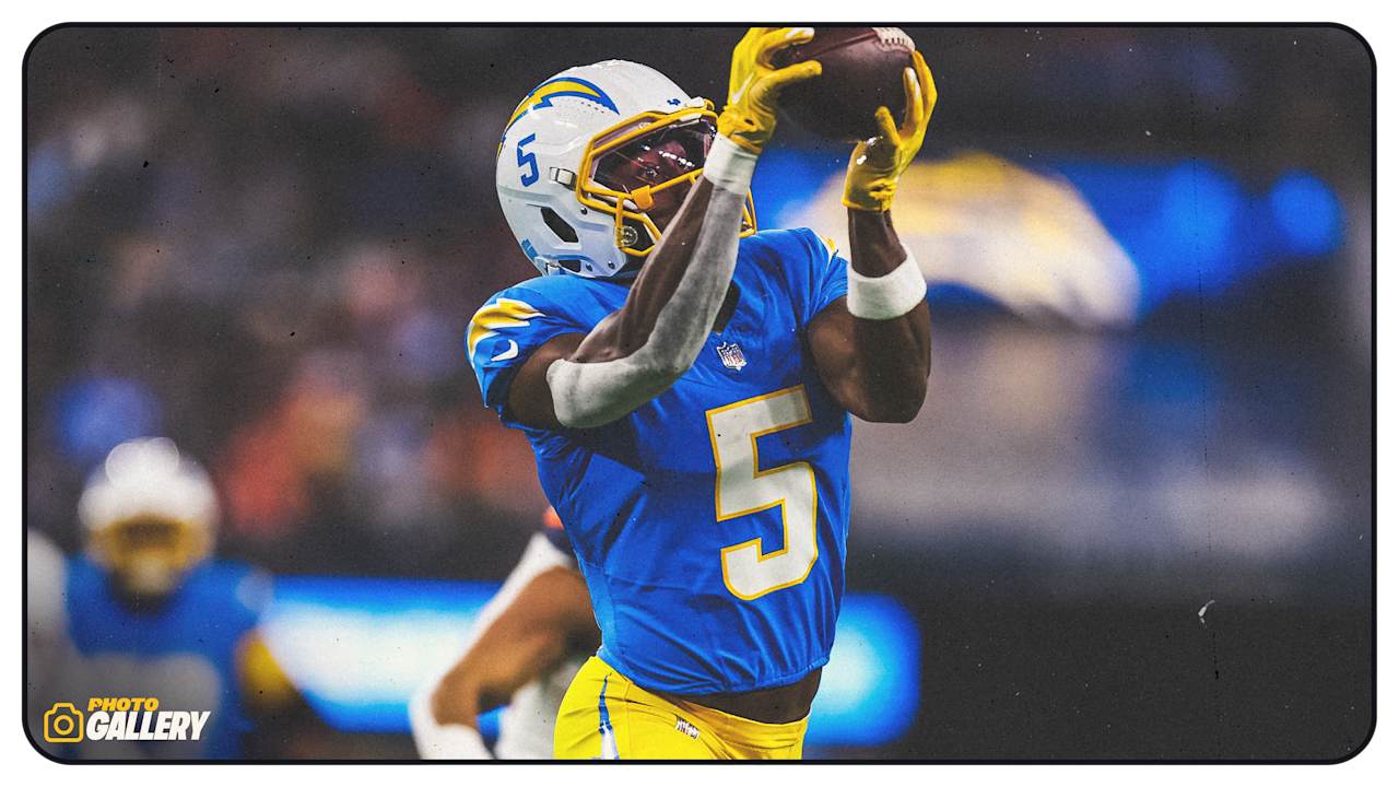 Photos: Broncos vs. Chargers Game Action