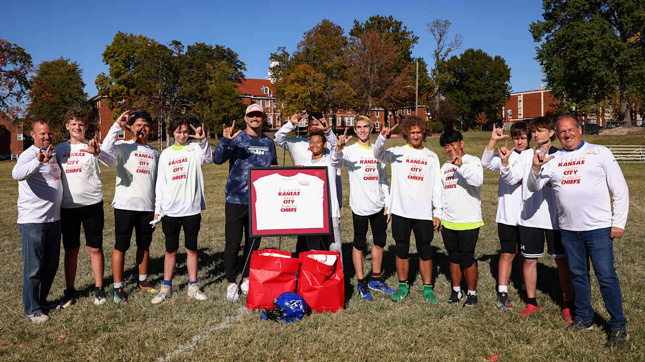 Photos: Drue Tranquill visits KSD Football Practice