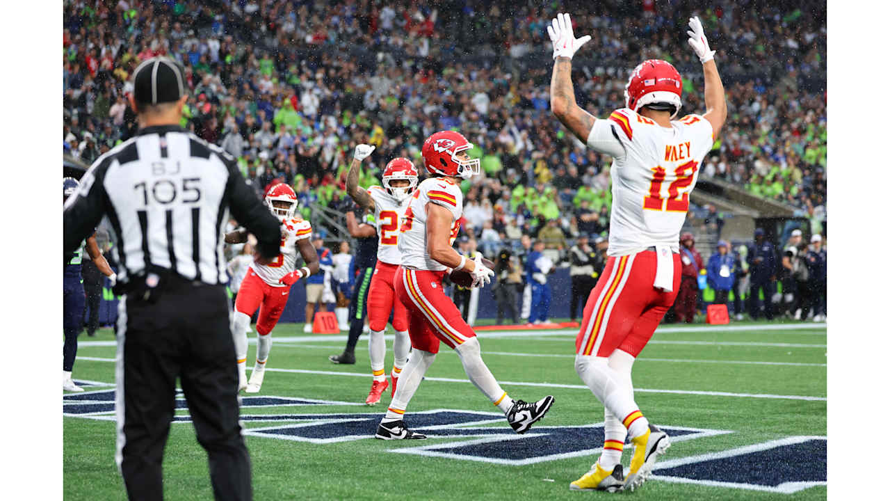 Photos: Game Action from Preseason Week 2 | Chiefs vs. Seahawks