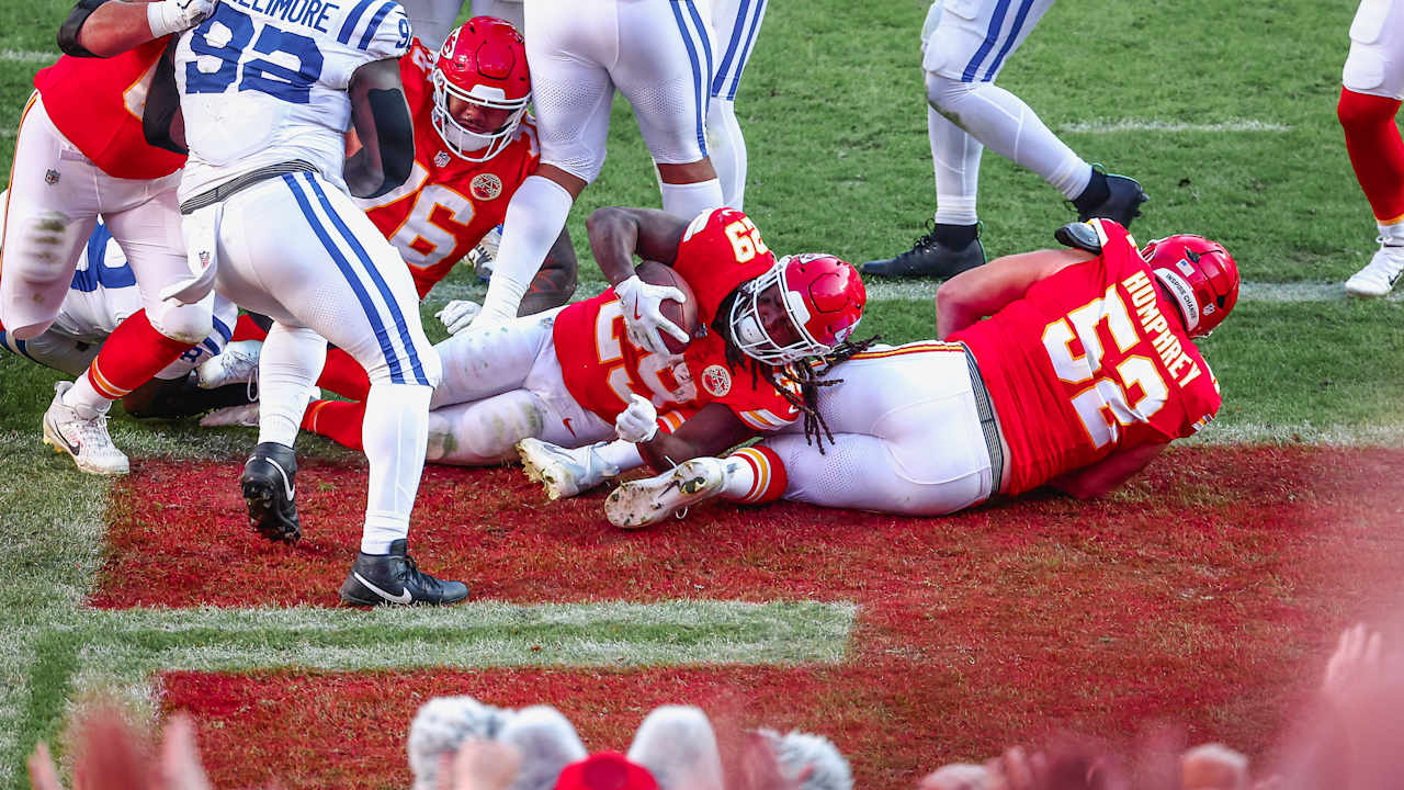 RB Kareem Hunt Earns “AFC Offensive Player of the Week” Honors