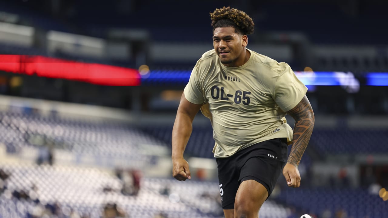 WATCH: Kingsley Suamataia Runs a 5.04-Second 40-Yard Dash at the 2024 ...