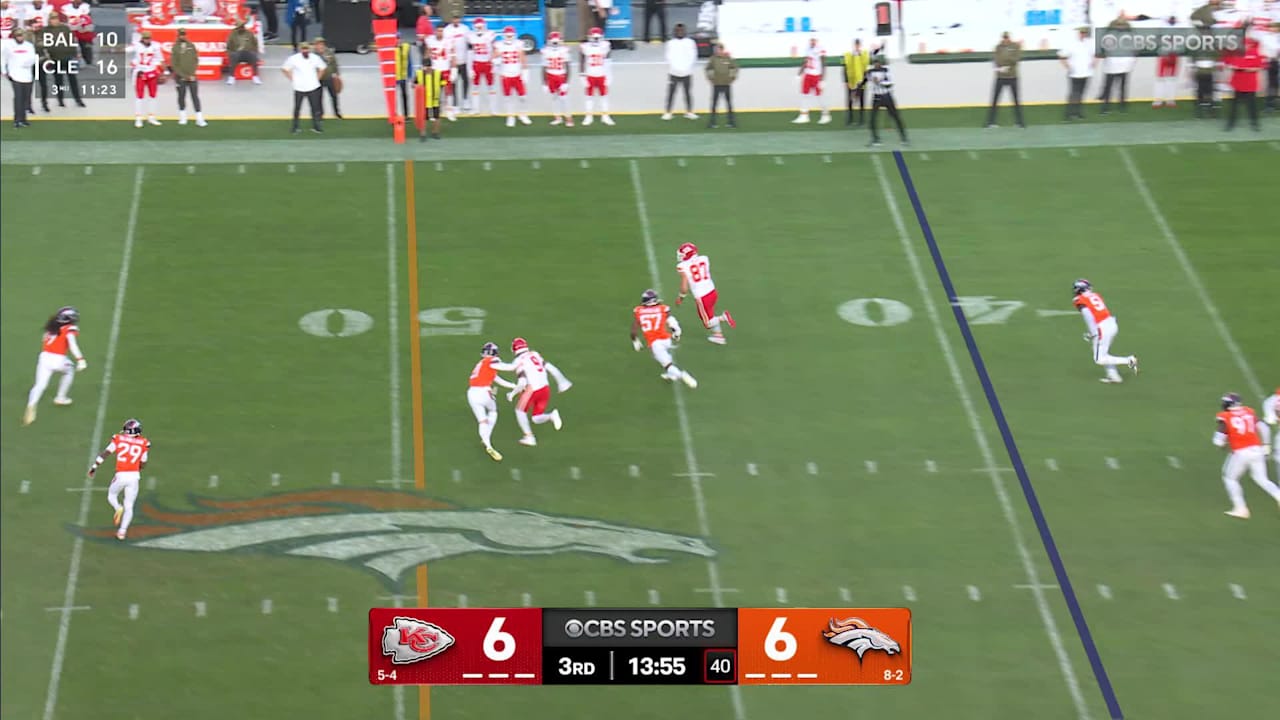 Quarterback Patrick Mahomes' 17-yard Connection with Tight End Travis ...