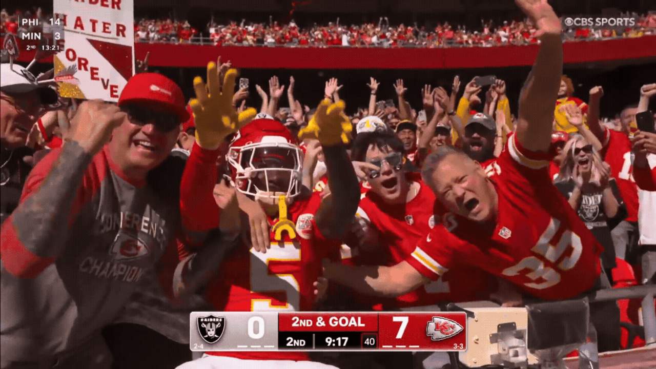 Quarterback Patrick Mahomes 13th Touchdown Pass of the 2025 Season goes ...