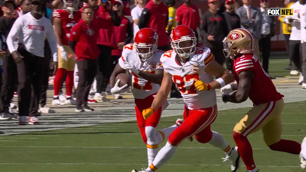 Tight End Travis Kelce's Block Aids Wide Receiver Mecole Hardman's 20 ...