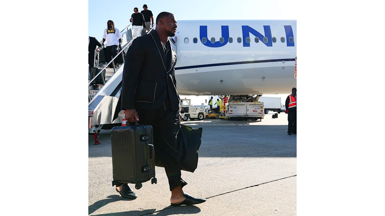 Photos: Chiefs Travel to New Jersey for Week 3 vs. Giants