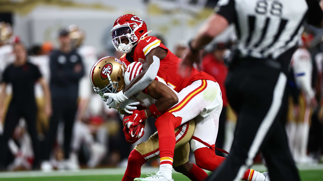 Kansas City Chiefs punter Tommy Townsend's booming 62-yard punt ends ...