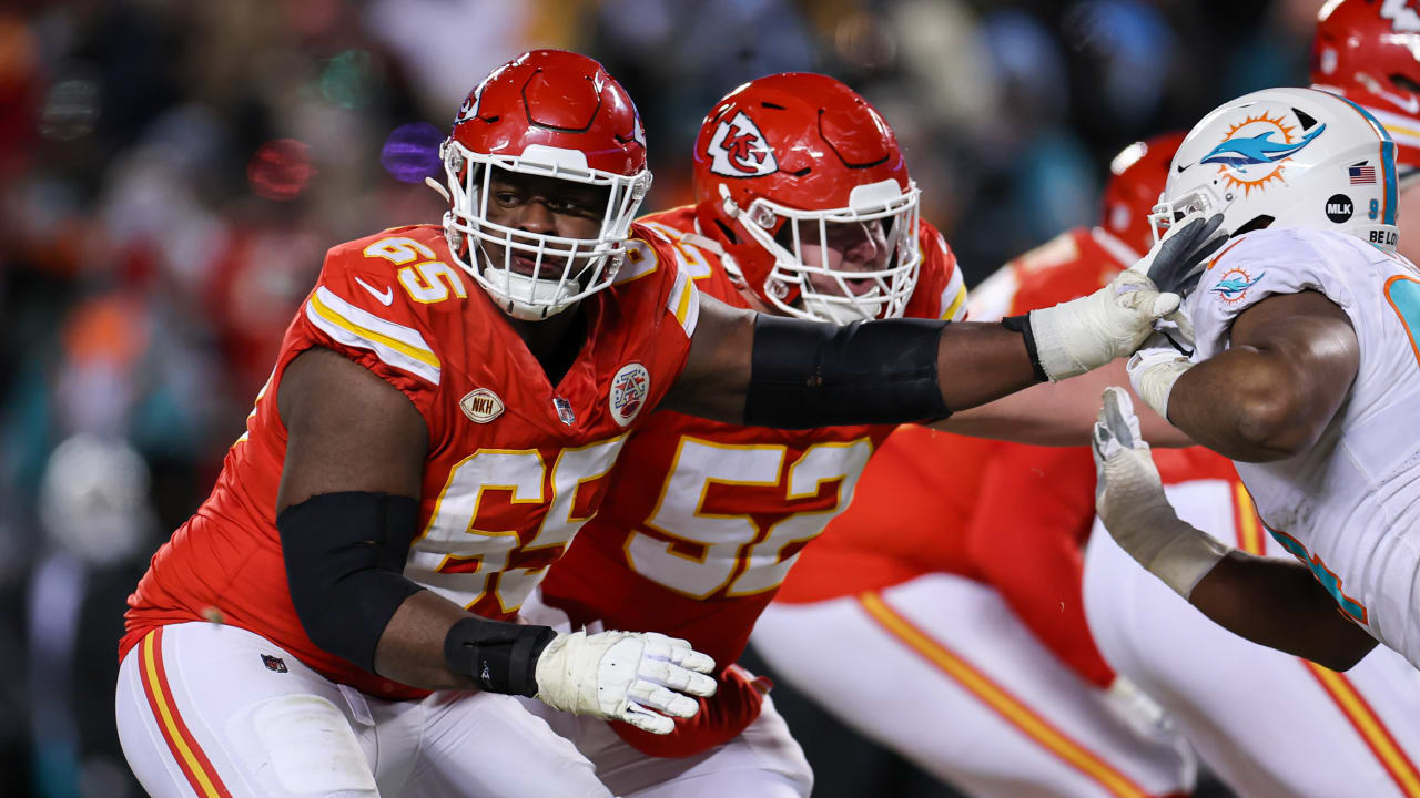 Pre-Camp Breakdown: Looking at the Chiefs Offensive Line