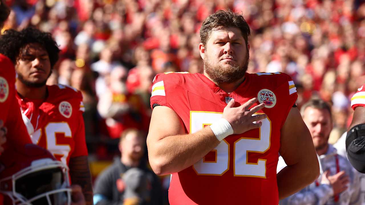 Photos: Warmups & Pregame from Week 10 | Chiefs vs. Broncos