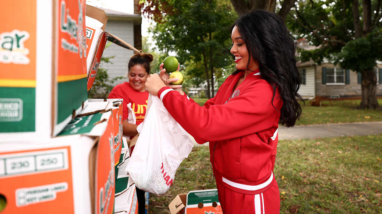 Photos: Chiefs Ambassadors Participate in Voter Registration Event and ...