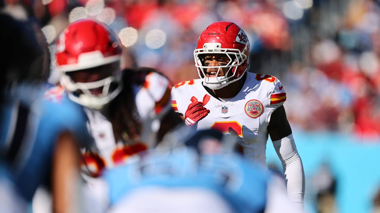 Photos: Game Action from Week 16 | Chiefs vs. Titans