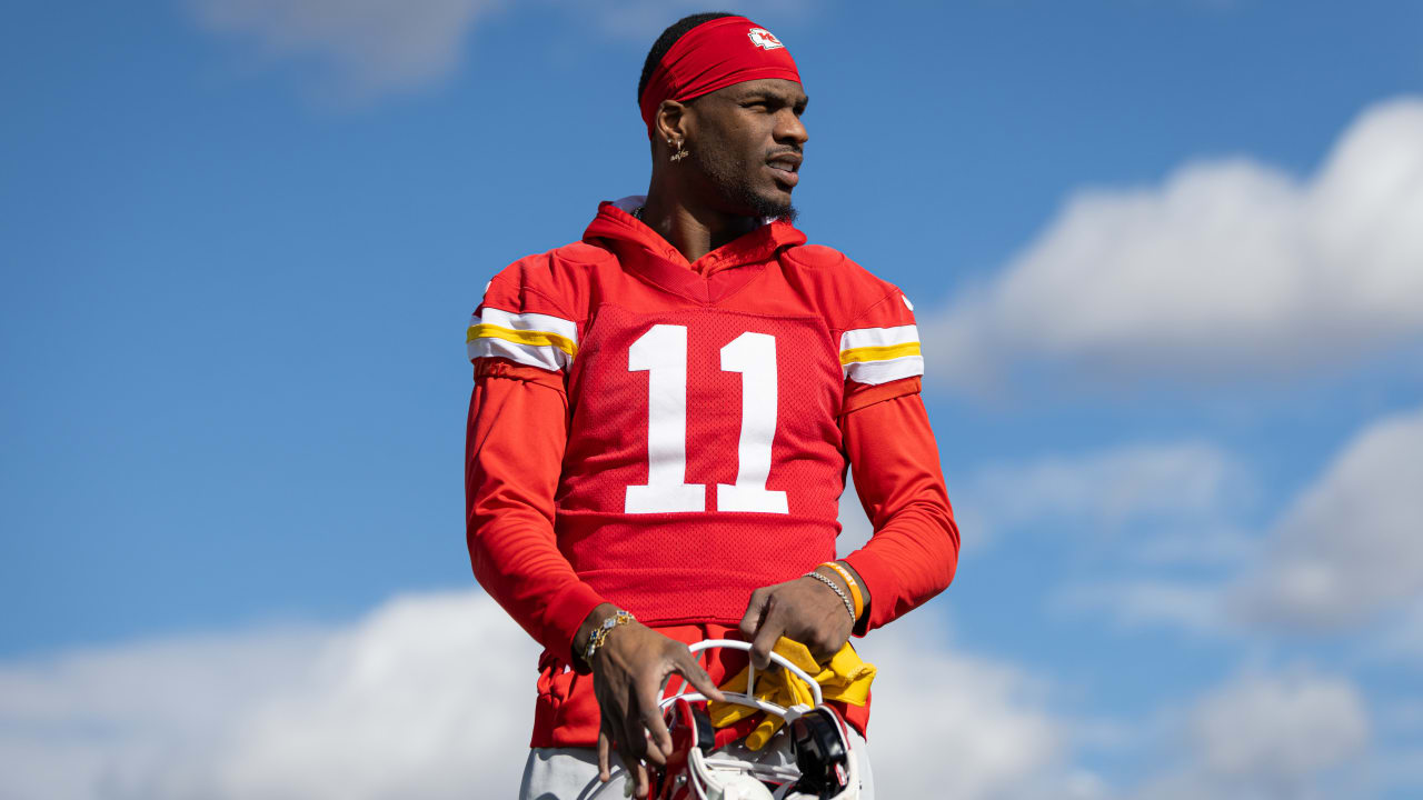 Photos: Chiefs Practice Thursday for Super Bowl LVIII vs. San Francisco ...