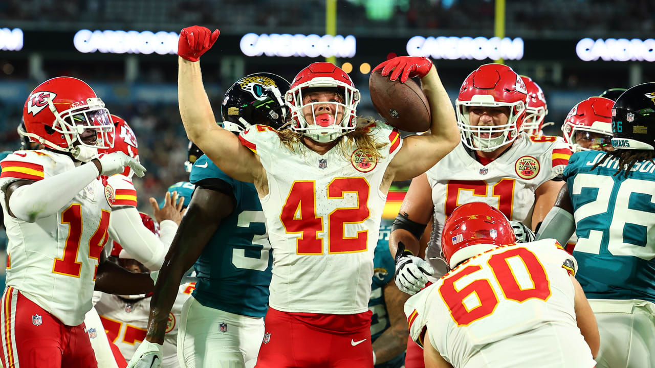 TOUCHDOWN: Kansas City Chiefs Rookie Fullback Carson Steele Punches It ...