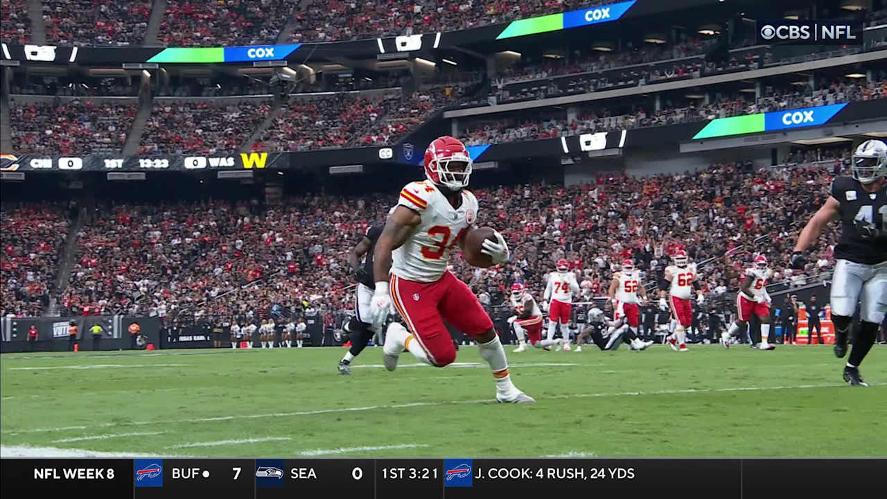 Quarterback Patrick Mahomes' Lob to Samaje Perine Lands Chiefs Inside ...