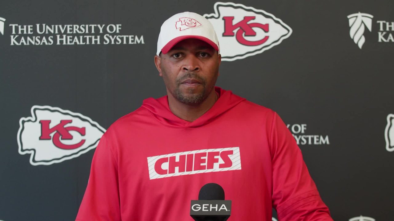 Running Backs Coach Todd Pinkston Speaks to the Media | NFL Week 3 ...