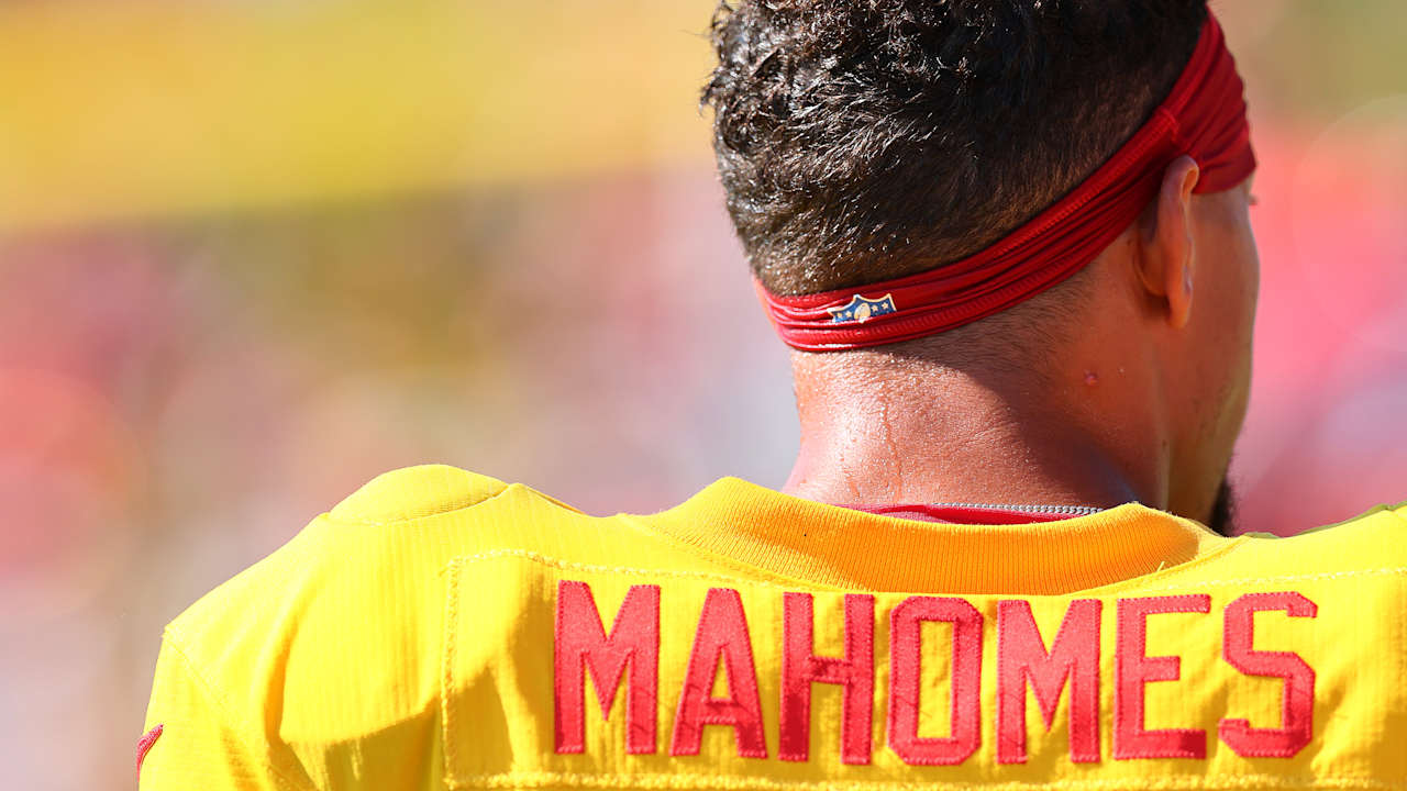 Photos: On-Field at Chiefs Training Camp Practice | 7/29/25