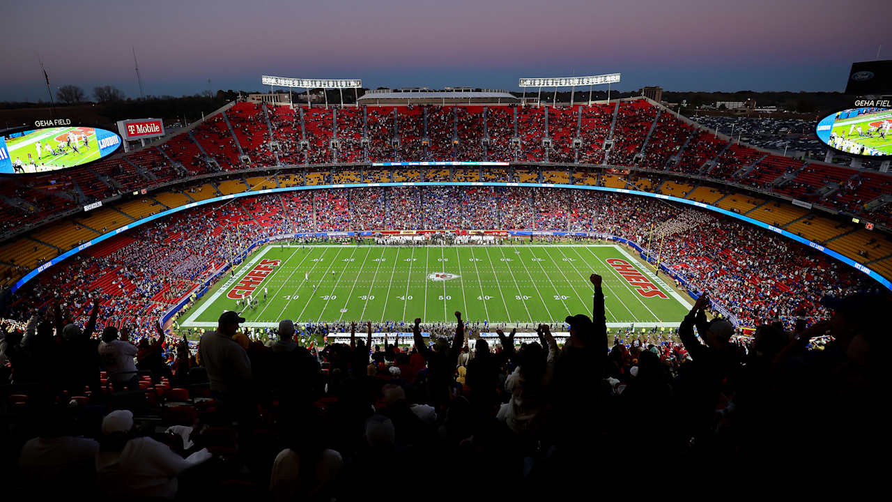 Photos: Kansas Jayhawks vs. Iowa State Cyclones at GEHA Field at ...