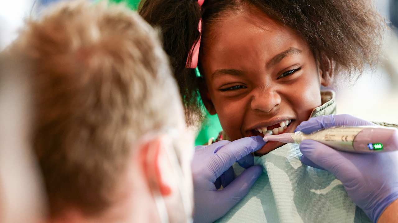 Photos: Chiefs Assets Attend the TeamSmile Youth Clinic