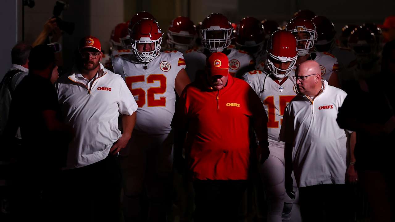 Photos: Warmups & Pregame from Week 3 | Chiefs vs. Falcons